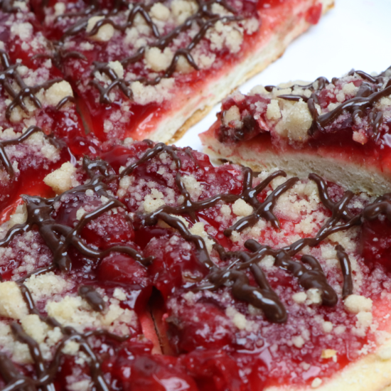 S'mores Dessert Pizza - Lawrence Foods